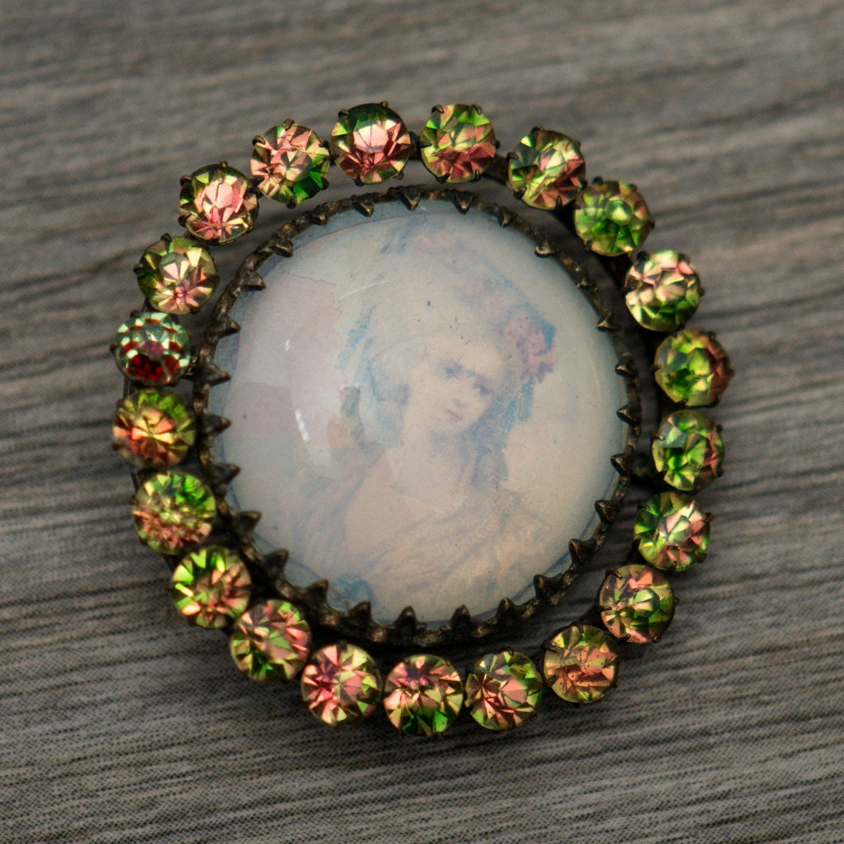 Collecting Antique and Vintage Buttons